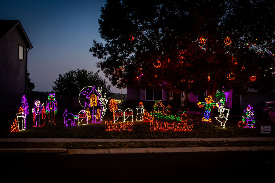 Halloween Outdoor Displays – Brite Ideas Decorating