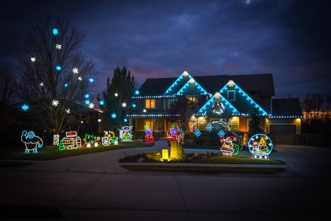 All Lighted Displays – Brite Ideas Decorating